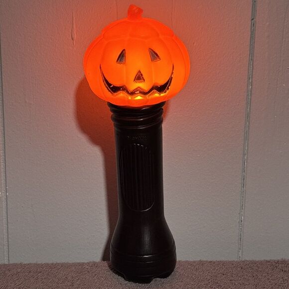 Holiday | Vintage Halloween Blow Mold Blinks Blinks Flashlight Jack O ...